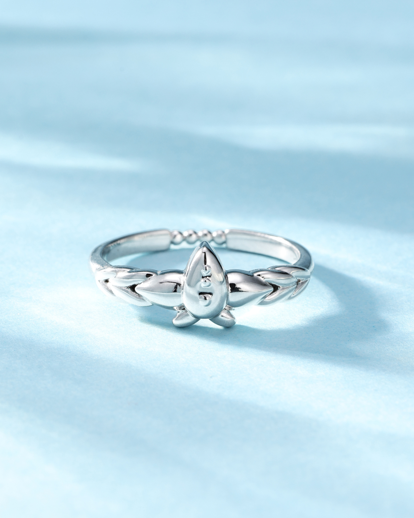 Frieren - Mirrored Lotus Ring – VELNIC STUDIO